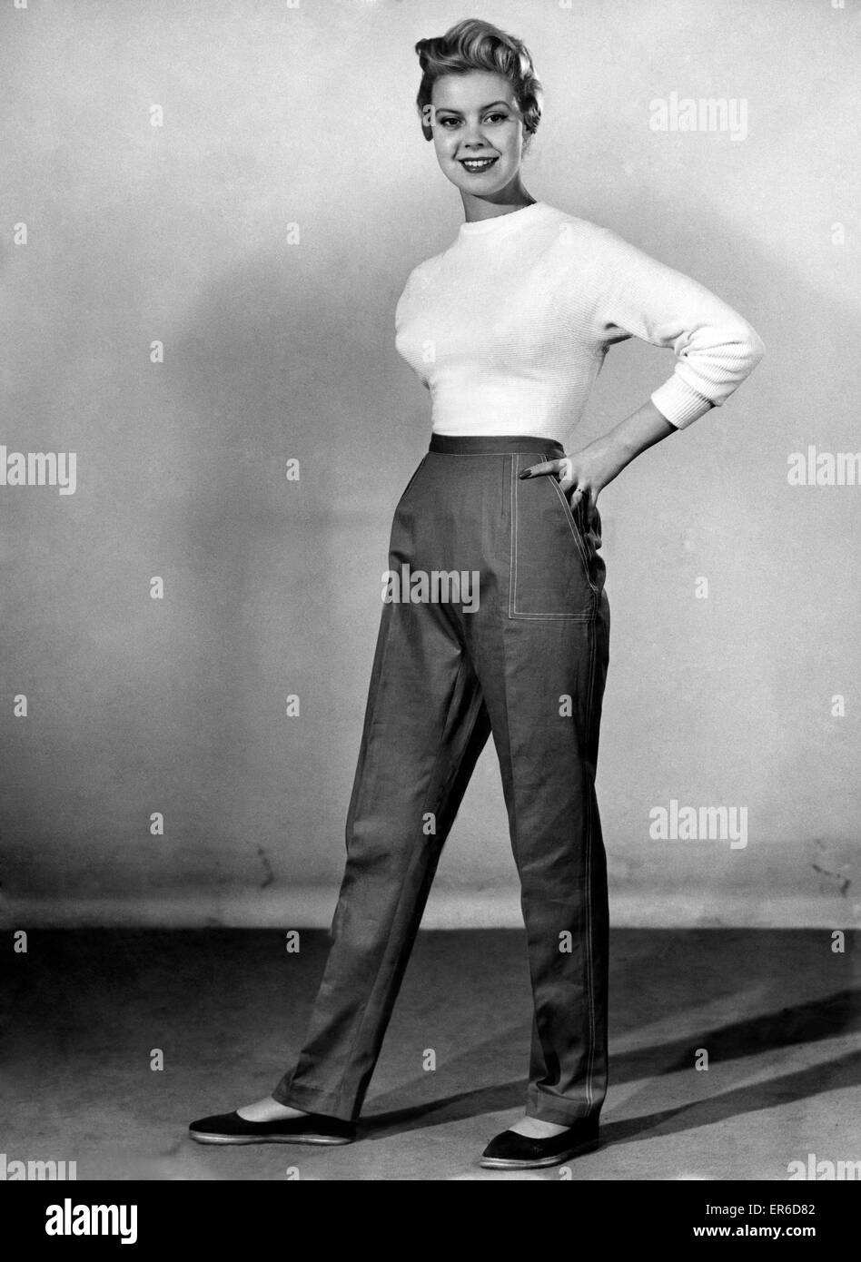 Photo model 1955 hi-res stock photography and images - Alamy