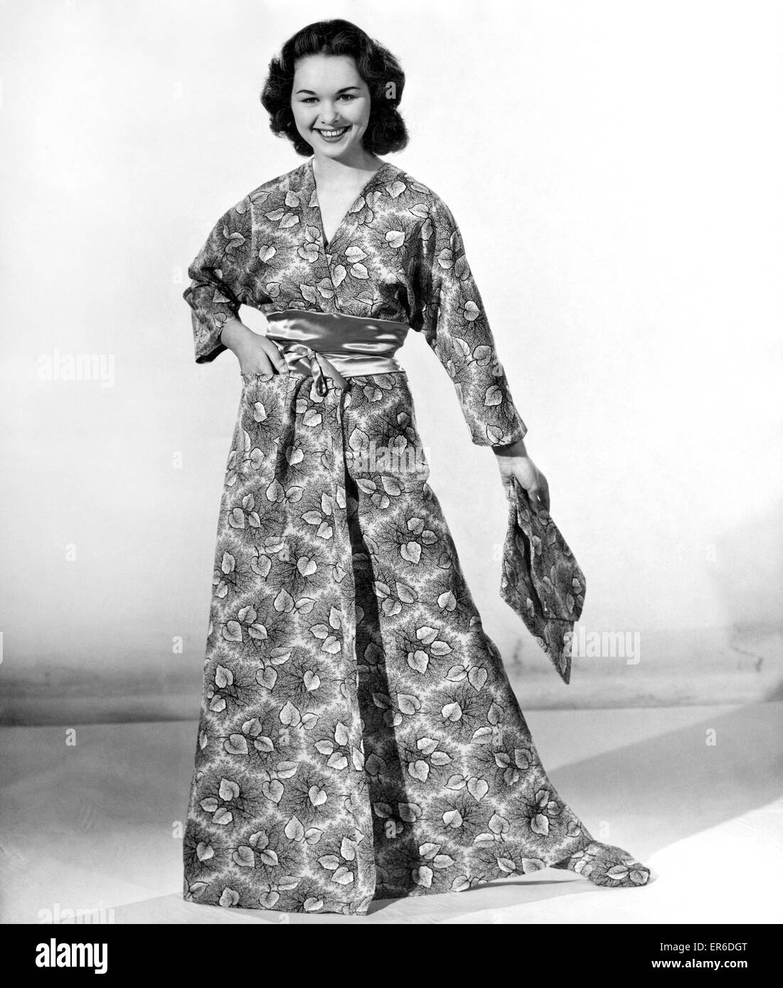 1950s fashion photographs hi-res stock photography and images - Alamy