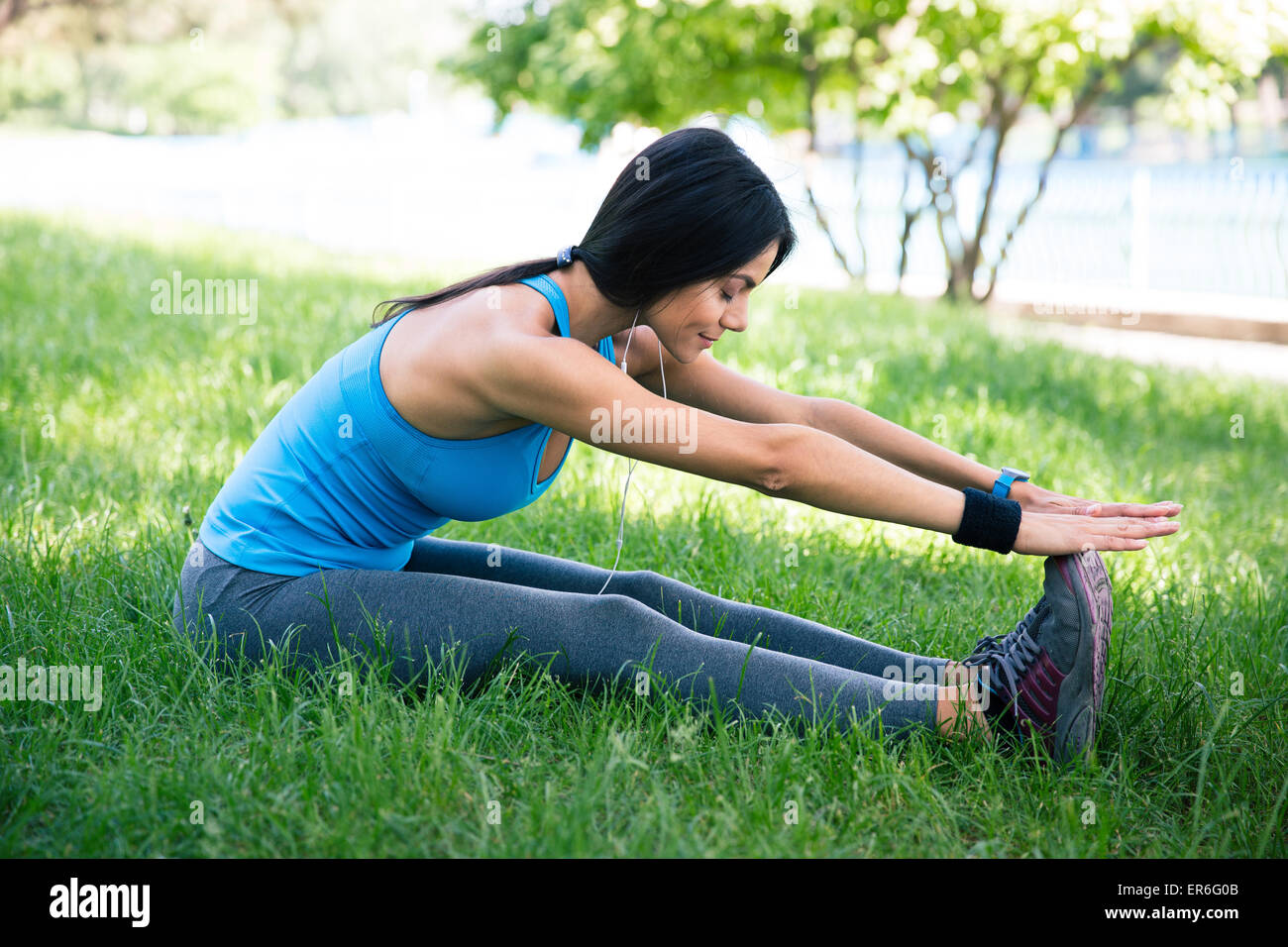 Grass nature stretching hi-res stock photography and images - Alamy