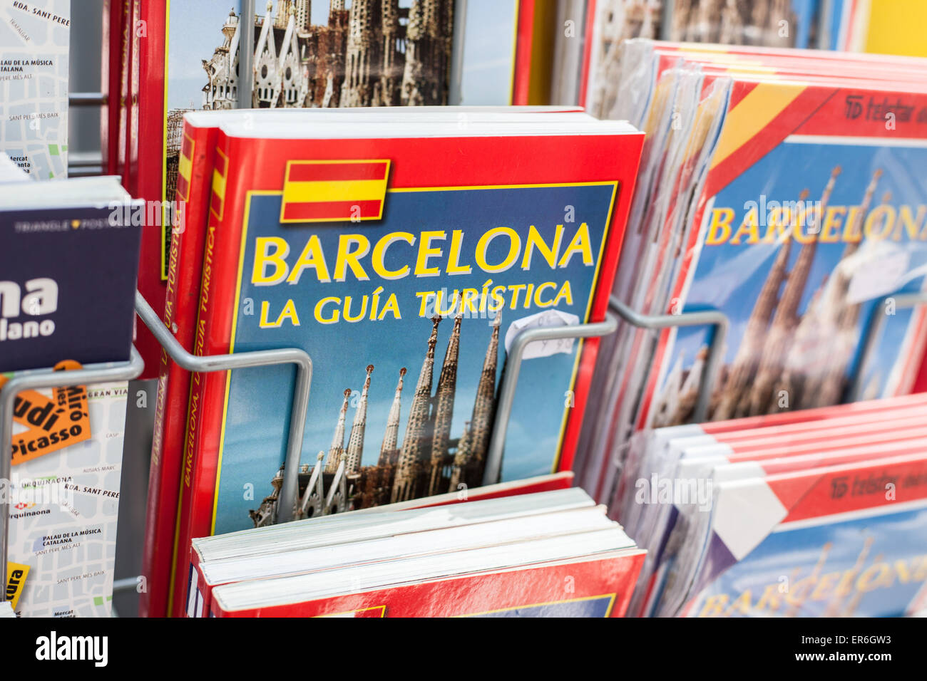 City guide books hi-res stock photography and images - Alamy
