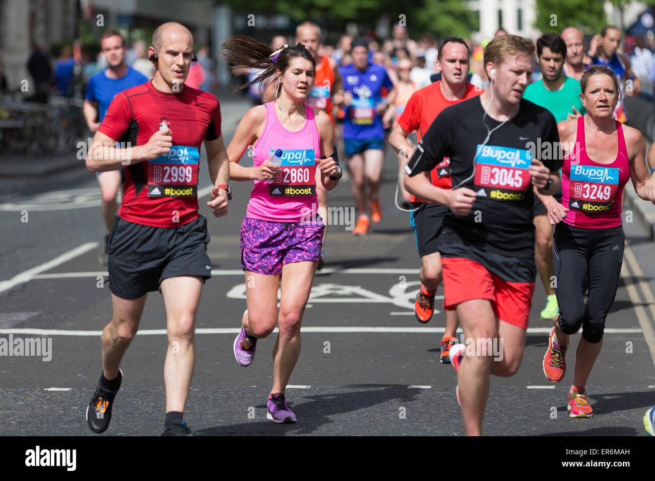 Competitors running at the Bupa London 10,000 run on Monday 25th May ...