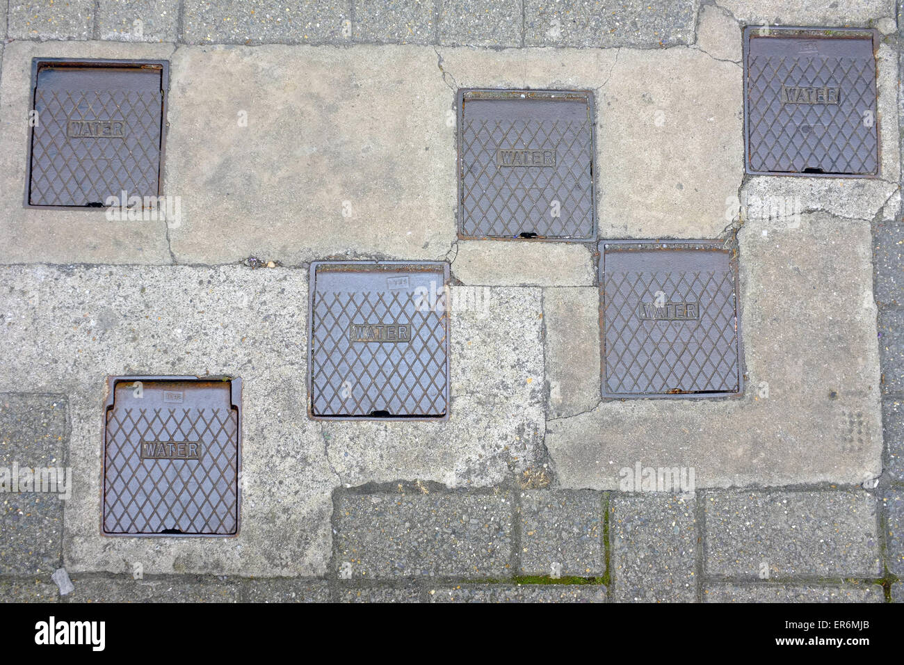 Water drain covers hi-res stock photography and images - Alamy