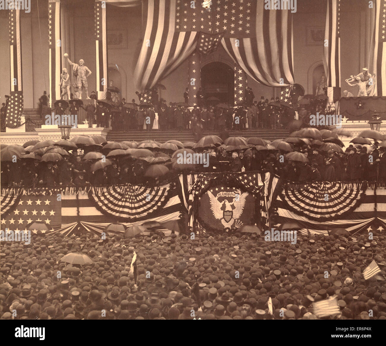 Chief Justice Melville W. Fuller administering the oath of o Stock ...