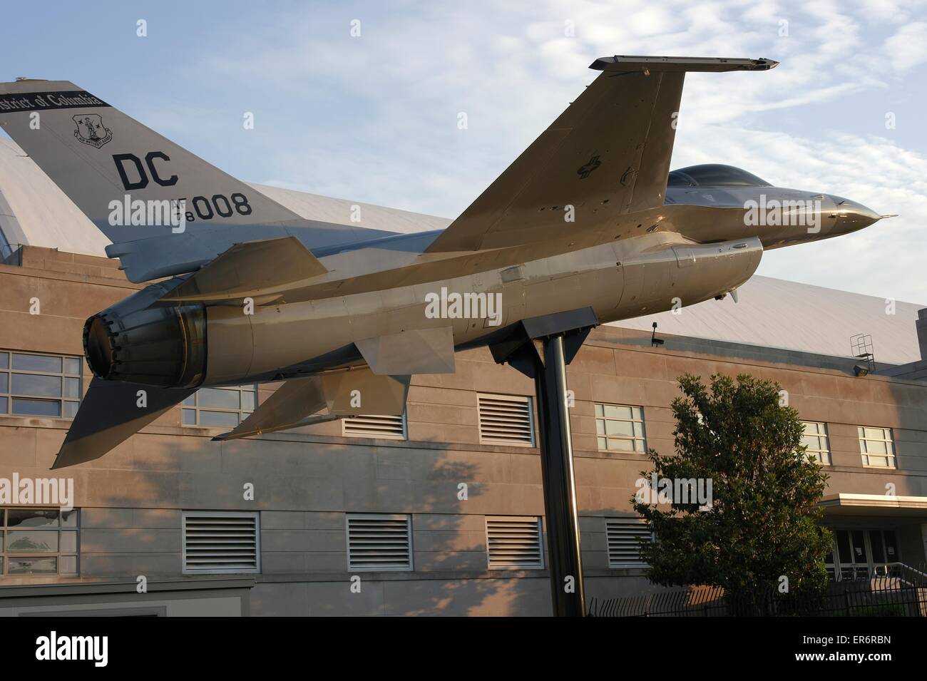 Jet fighter front hi-res stock photography and images - Alamy