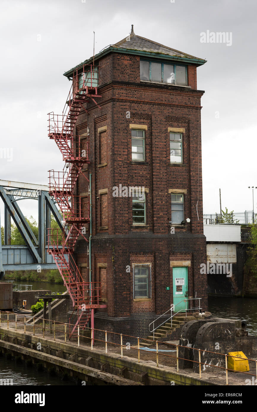 Control tower of the Barton swing bridge and Barton aqueduct, on the ...