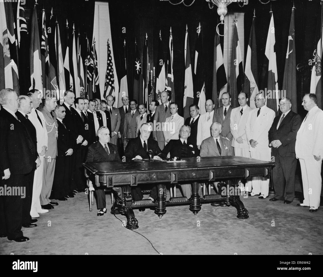 House of representatives washington Black and White Stock Photos ...