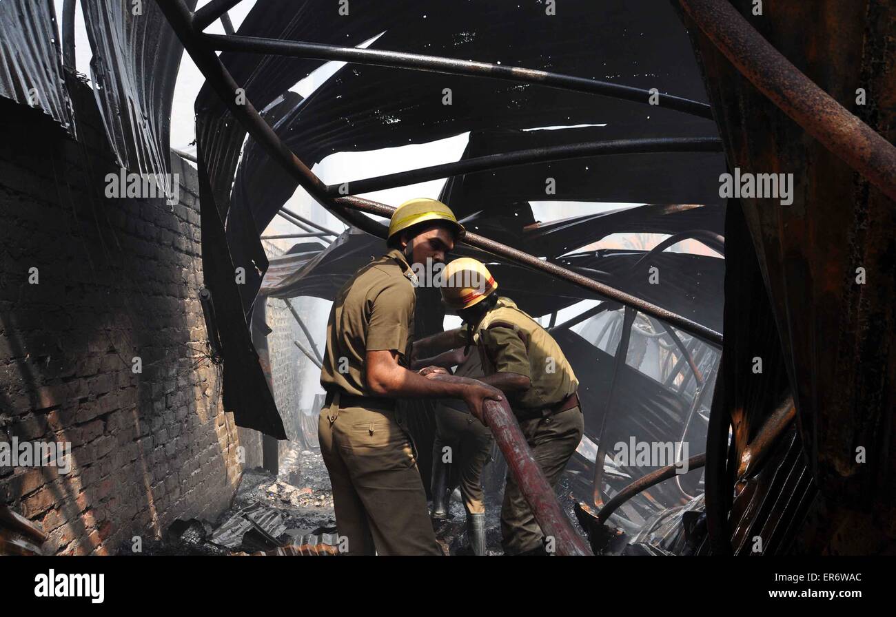 Firefighter India Stock Photos & Firefighter India Stock Images - Alamy