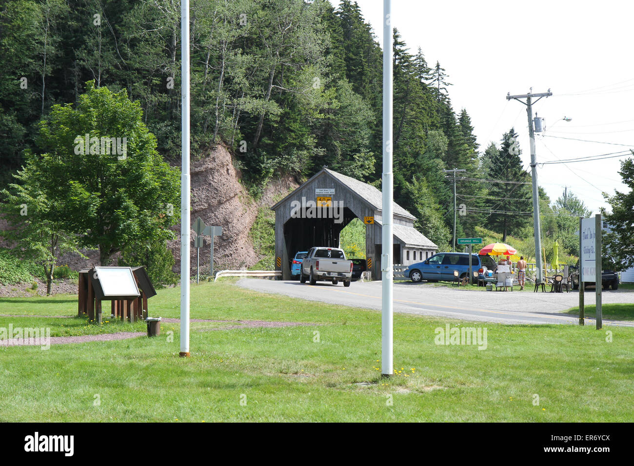 Irish River #1 Covered Bridge Stock Photo - Alamy