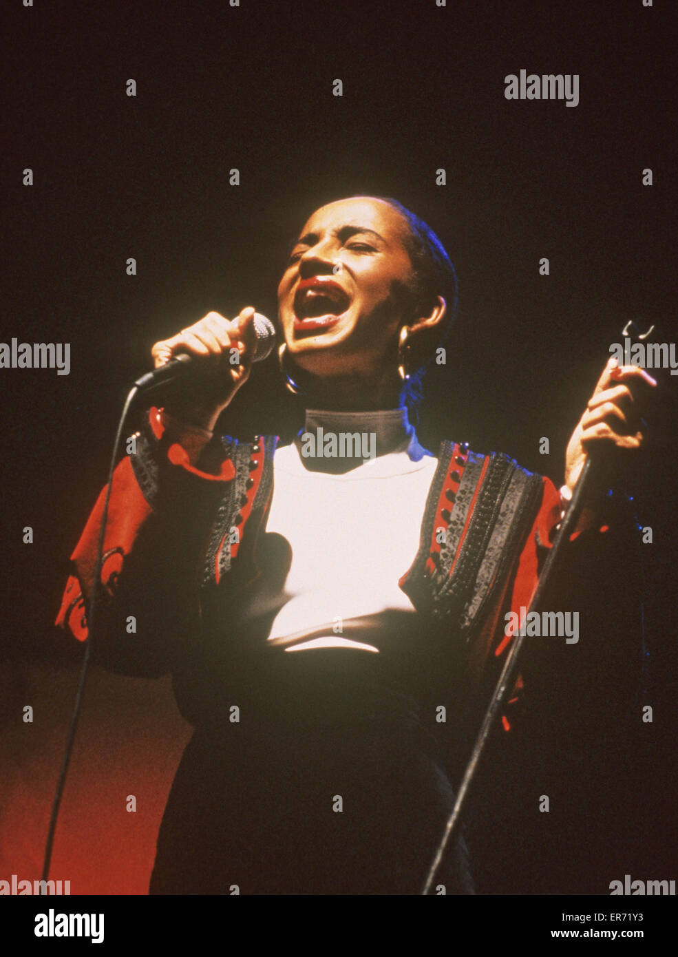 SADE Anglo-Nigerian pop singer in 1996. Photo van Houten Stock Photo ...