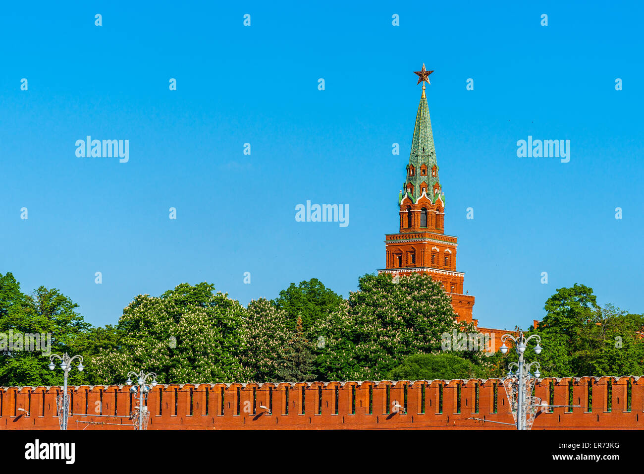 Embankment wall hi-res stock photography and images - Alamy