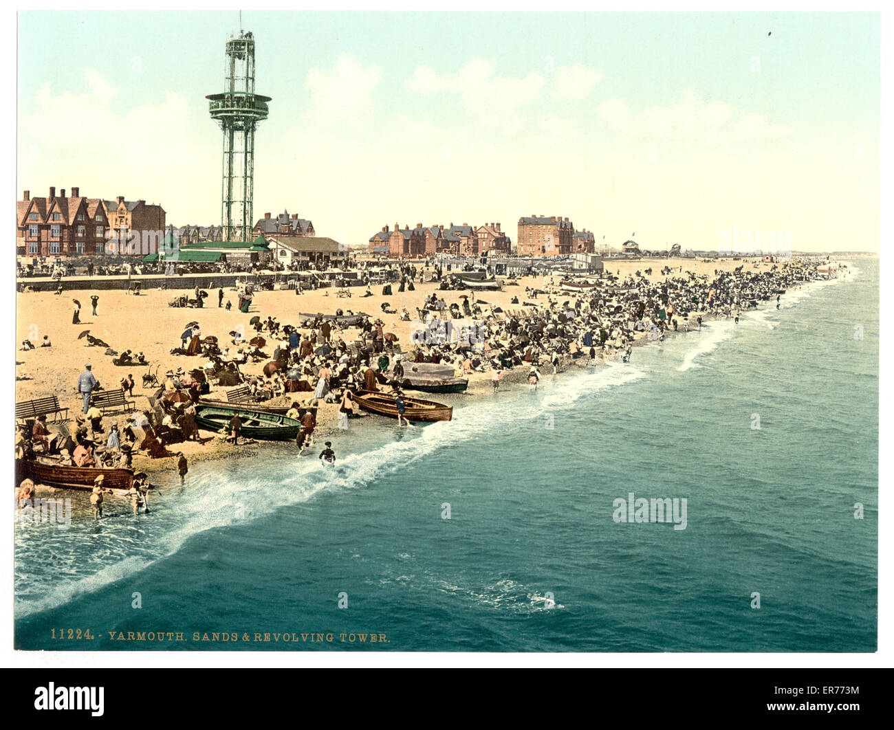 Sands and revolving tower, Yarmouth, England Stock Photo - Alamy