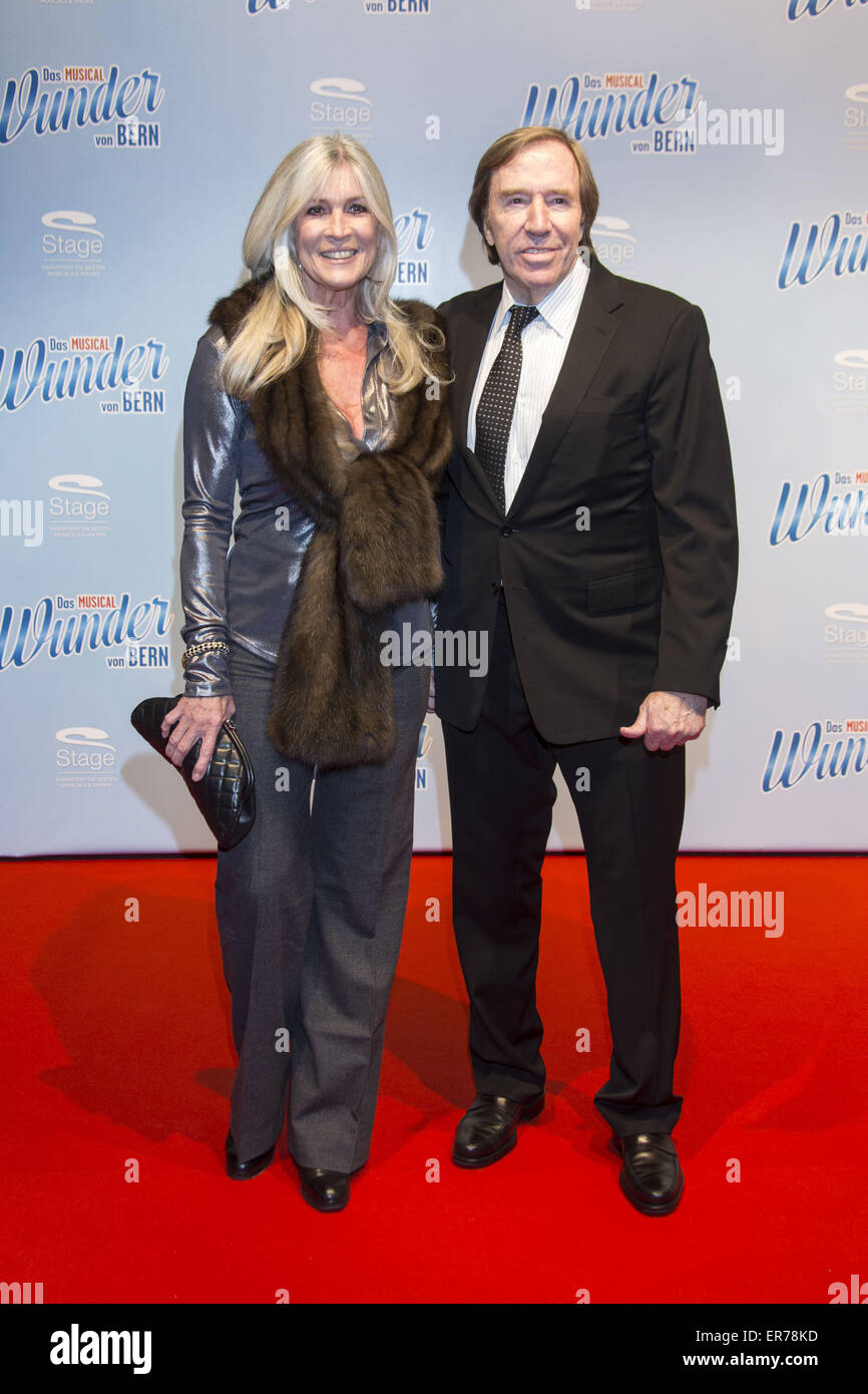 World premiere Das Wunder von Bern at Theatre An der Elbe Featuring ...