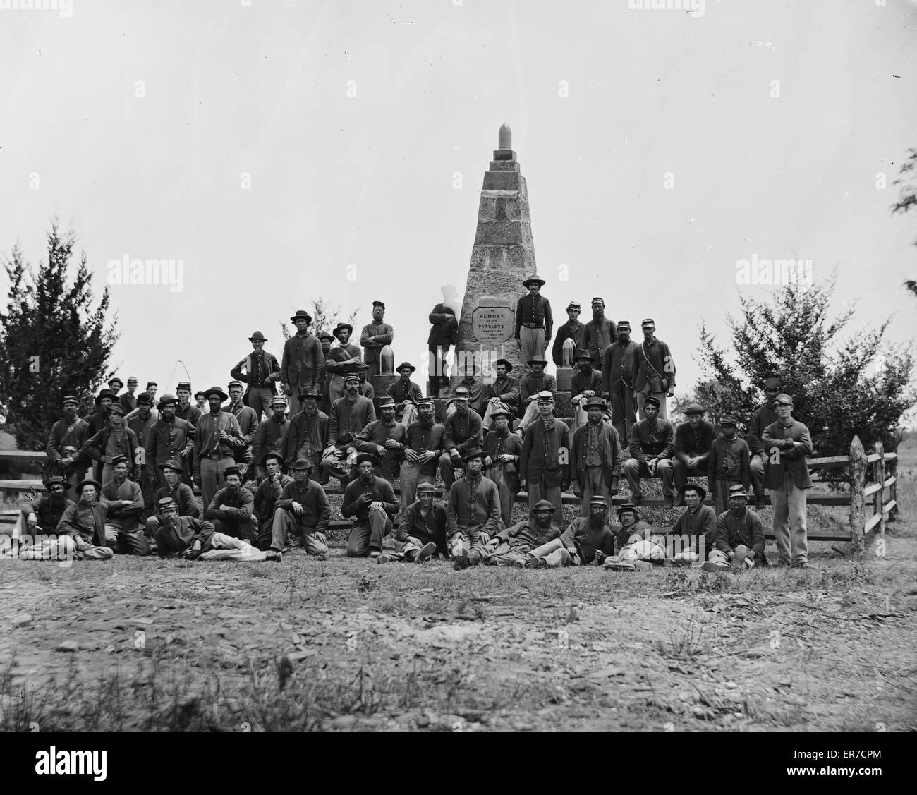 Monument on Black and White Stock Photos & Images - Alamy