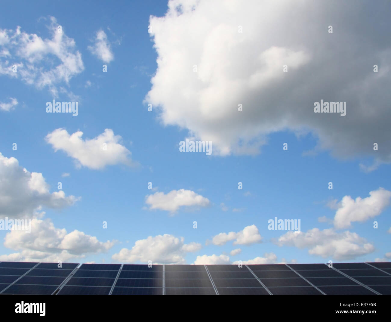 Solar panel panels hi-res stock photography and images - Alamy