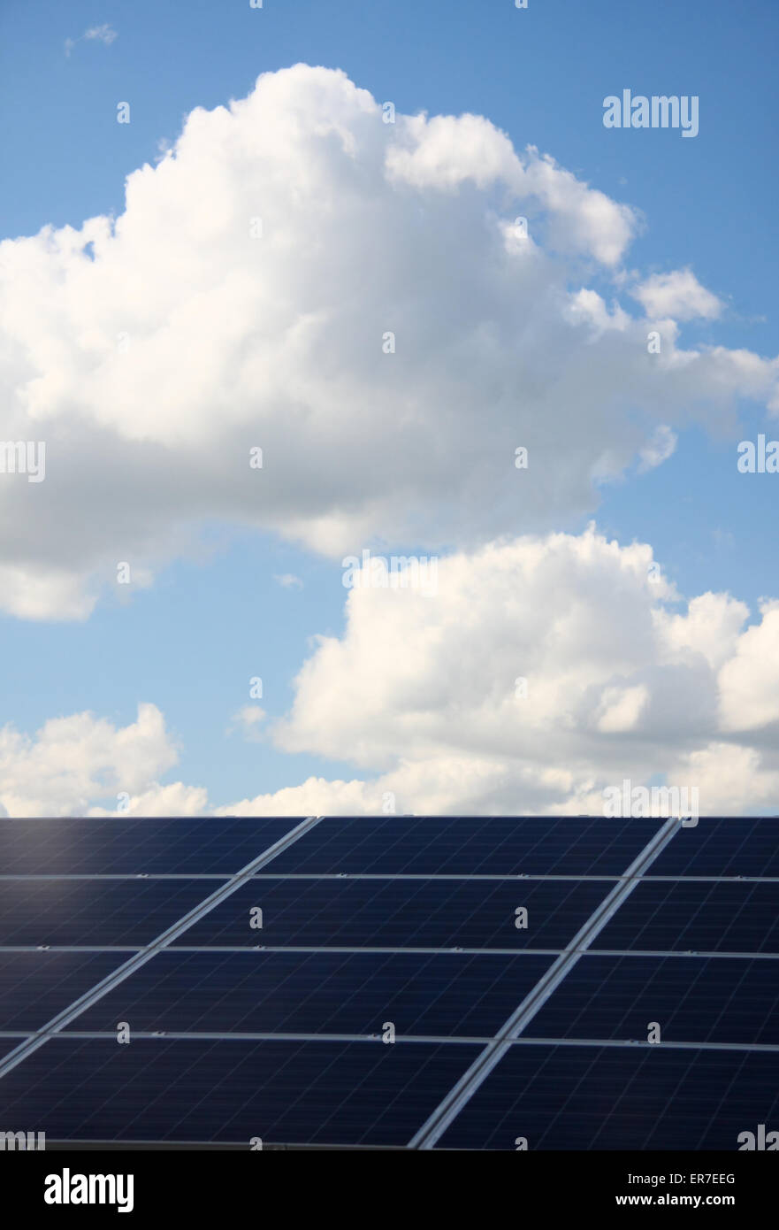 Solar panel panels hi-res stock photography and images - Alamy