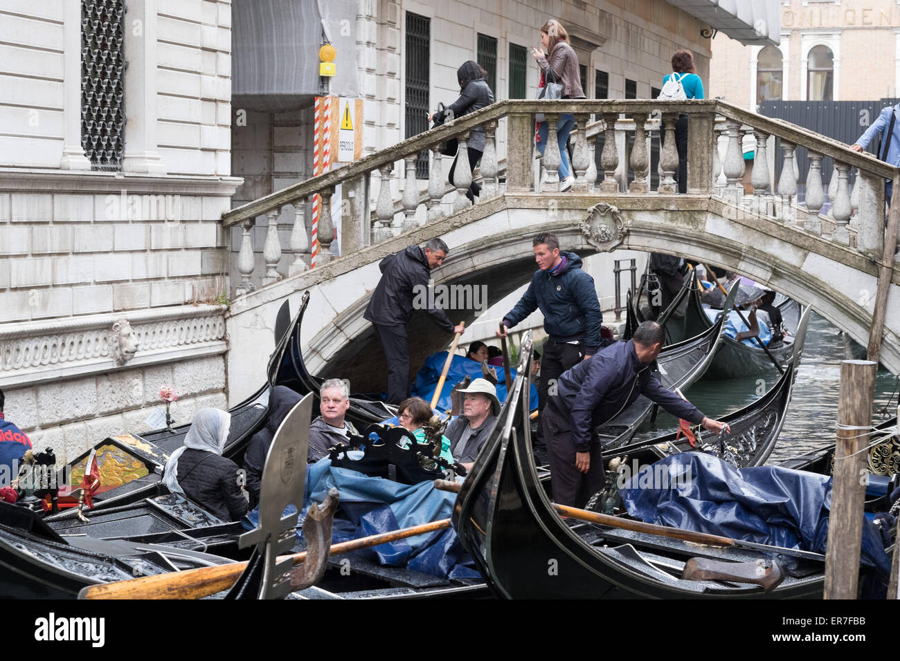 Gondola traffic jam in Venice Italy Stock Photo - Alamy