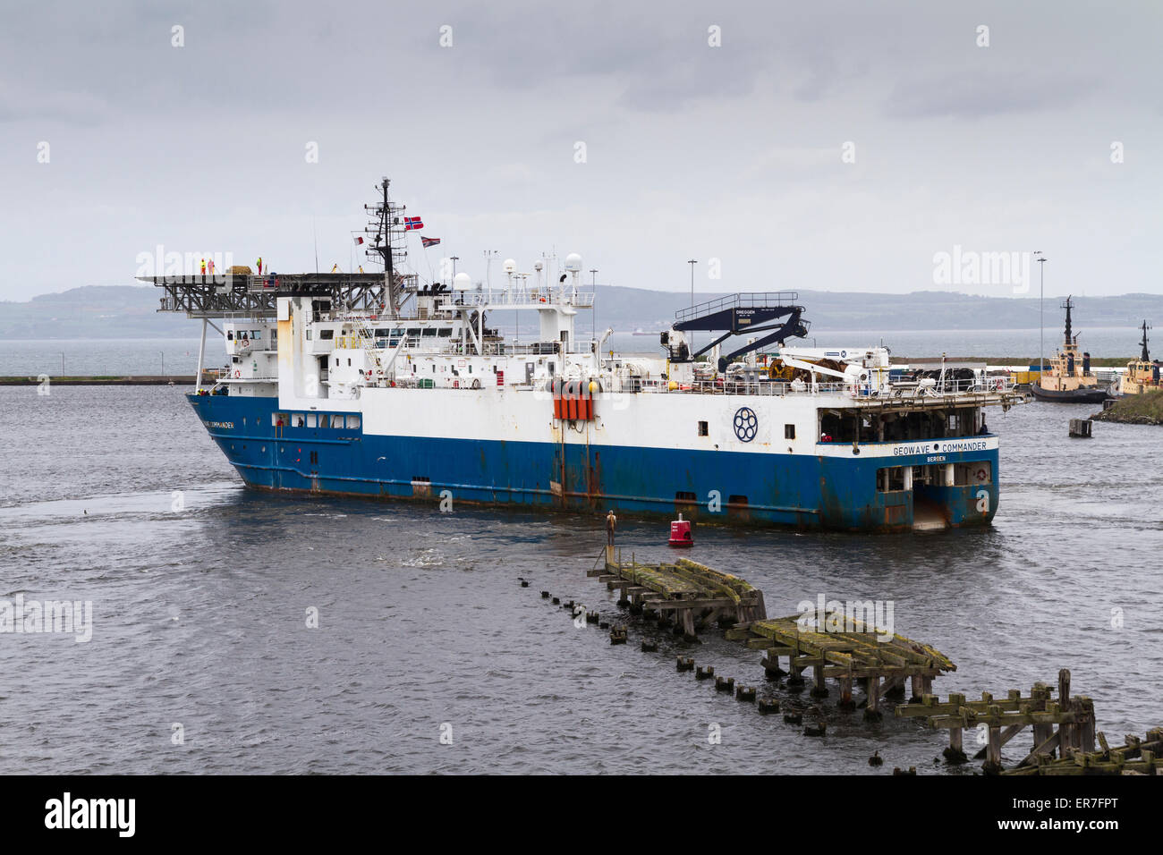 Seismic exploration hi-res stock photography and images - Alamy
