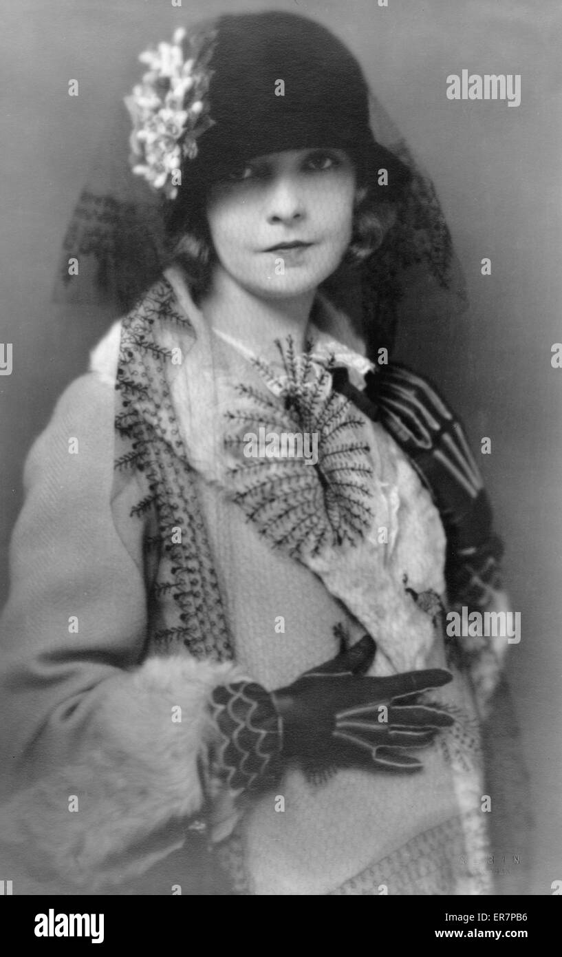 Lillian gish hi-res stock photography and images - Alamy