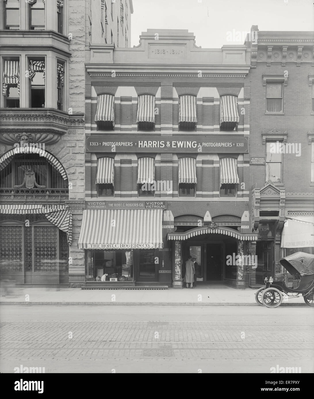 Harris & Ewing, exterior, old studio Stock Photo - Alamy