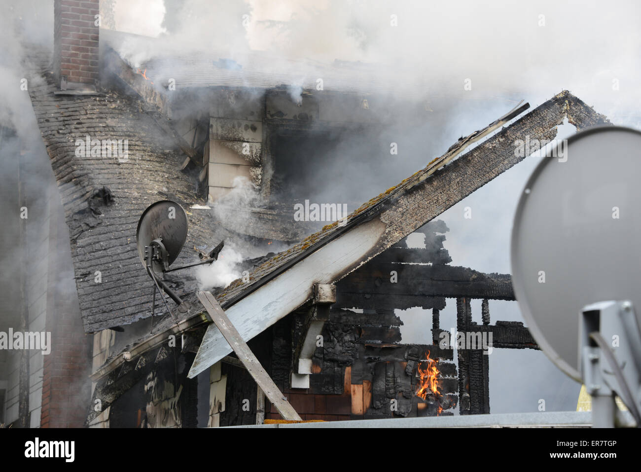 House fire se portland hi-res stock photography and images - Alamy
