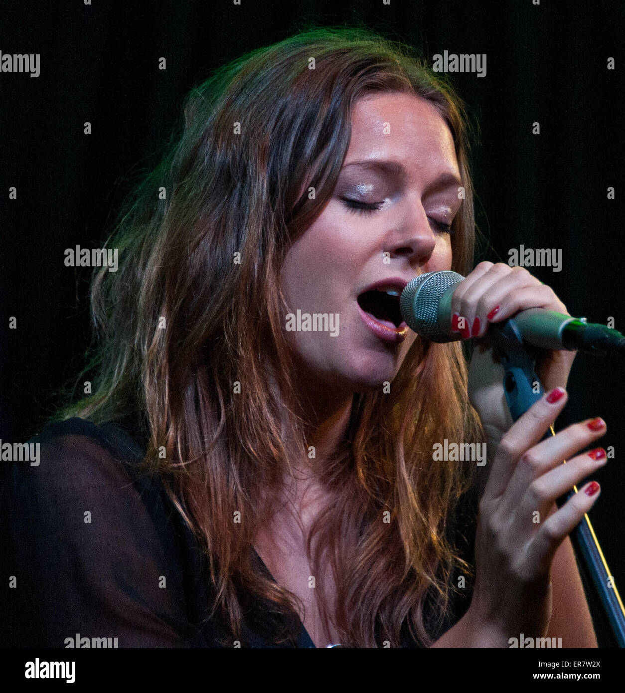 Tove lo concert hi-res stock photography and images - Alamy