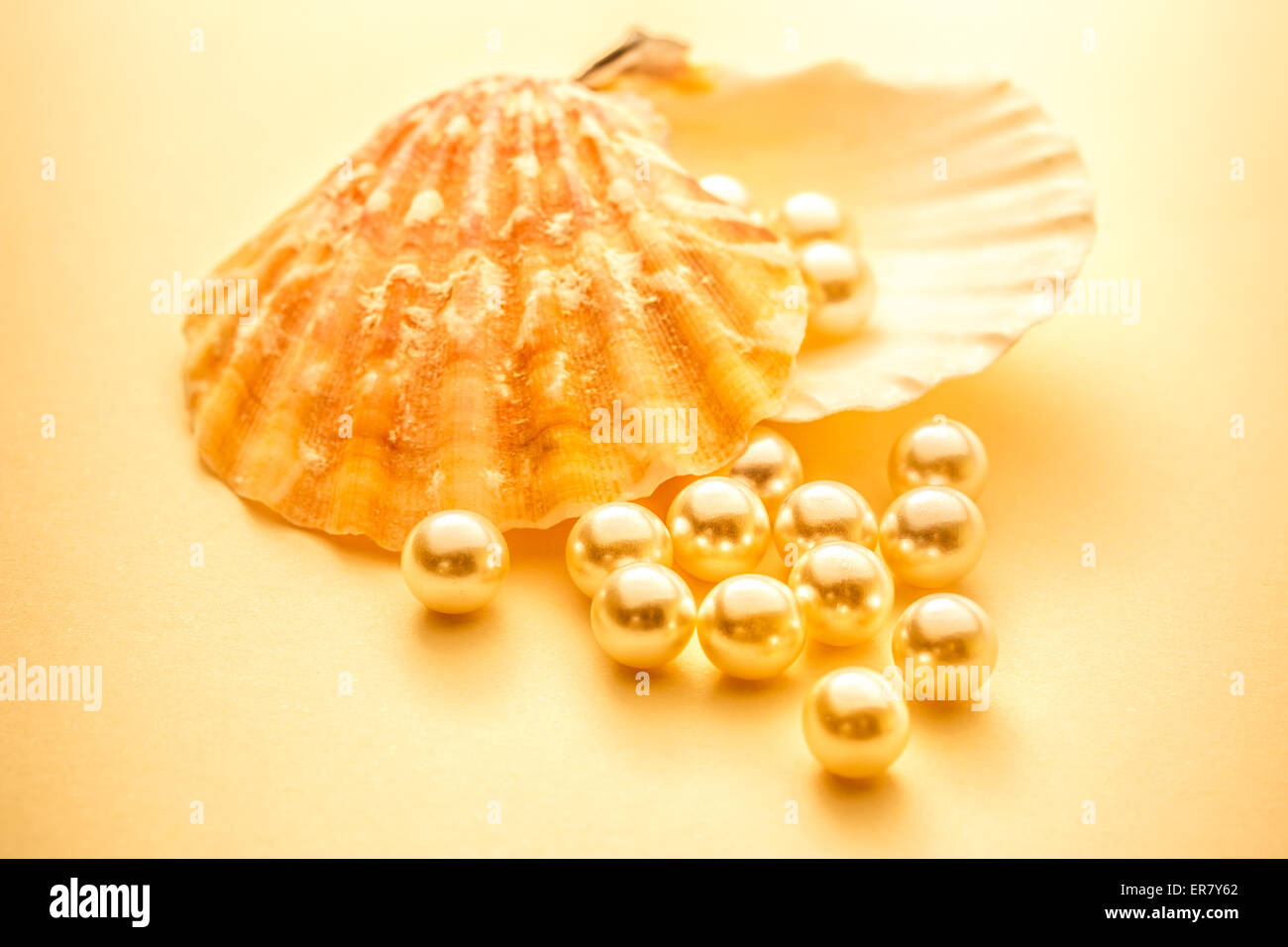 White toning hi-res stock photography and images - Alamy