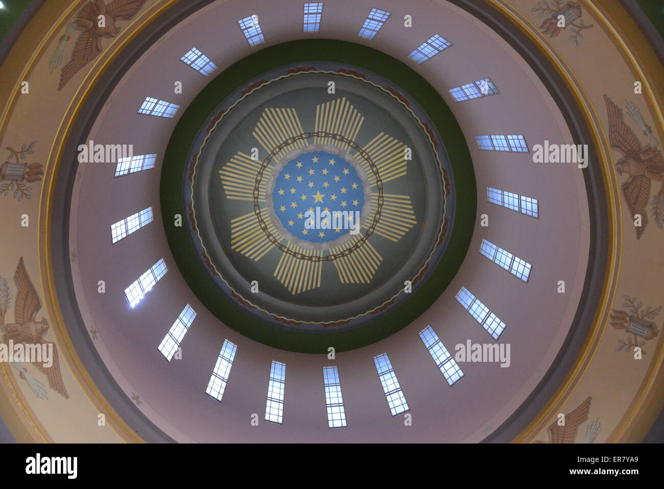 Oregon State Capitol - In and outside photos Stock Photo - Alamy