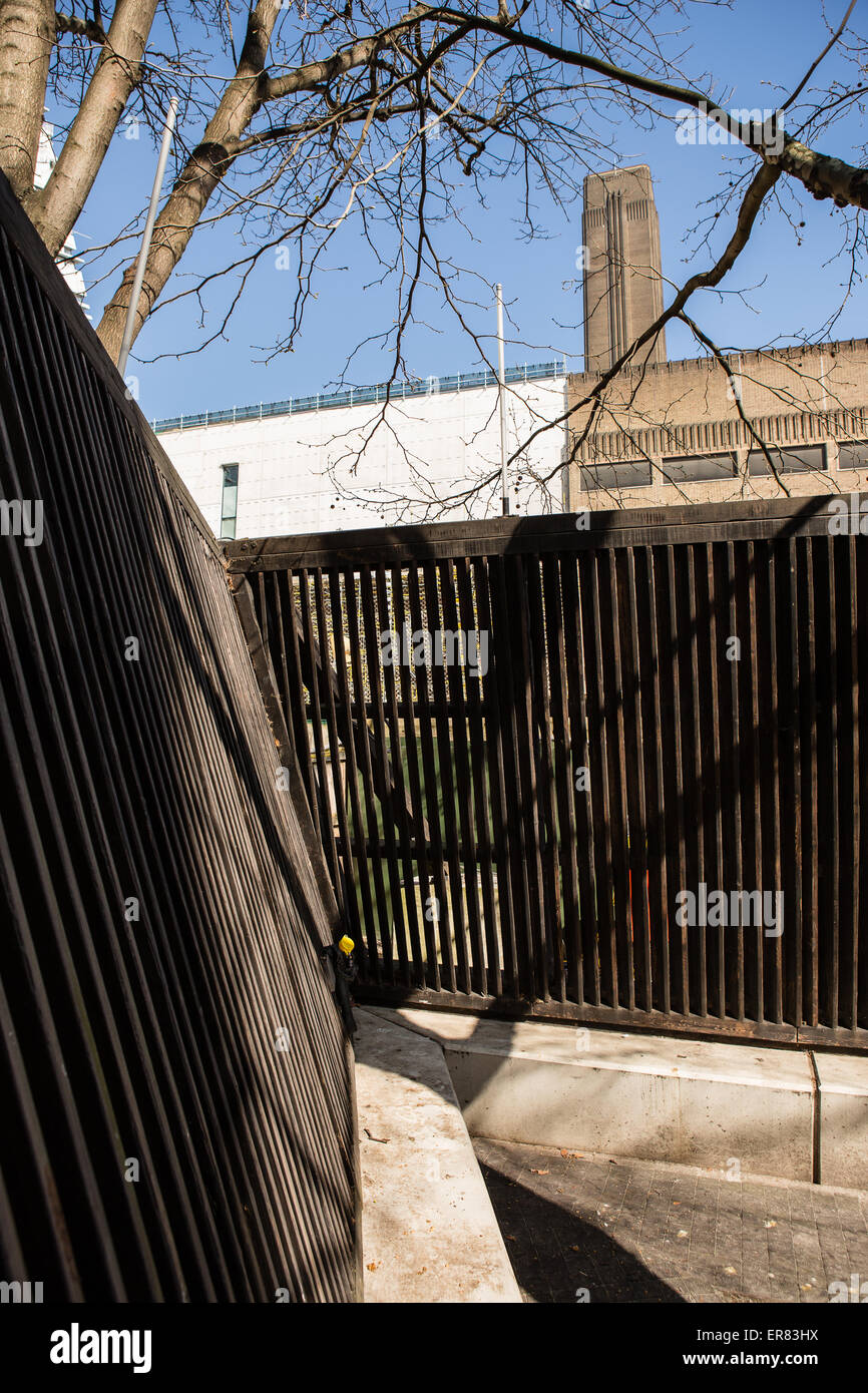 Heather and Ivan Morison The Skirt of the Black Mouth Exhibit at Tate ...