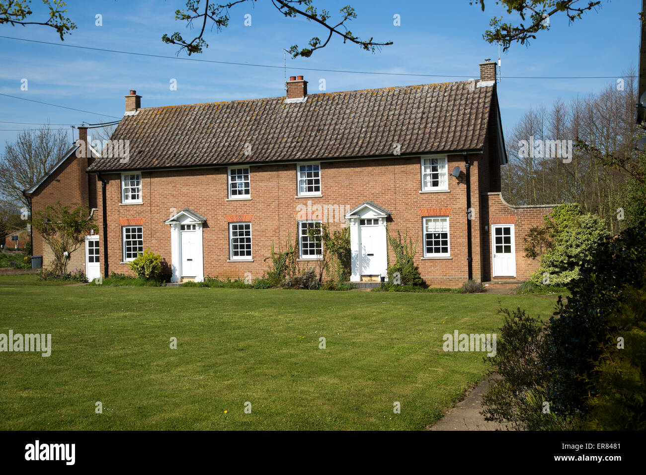 Semi rural housing hi-res stock photography and images - Alamy