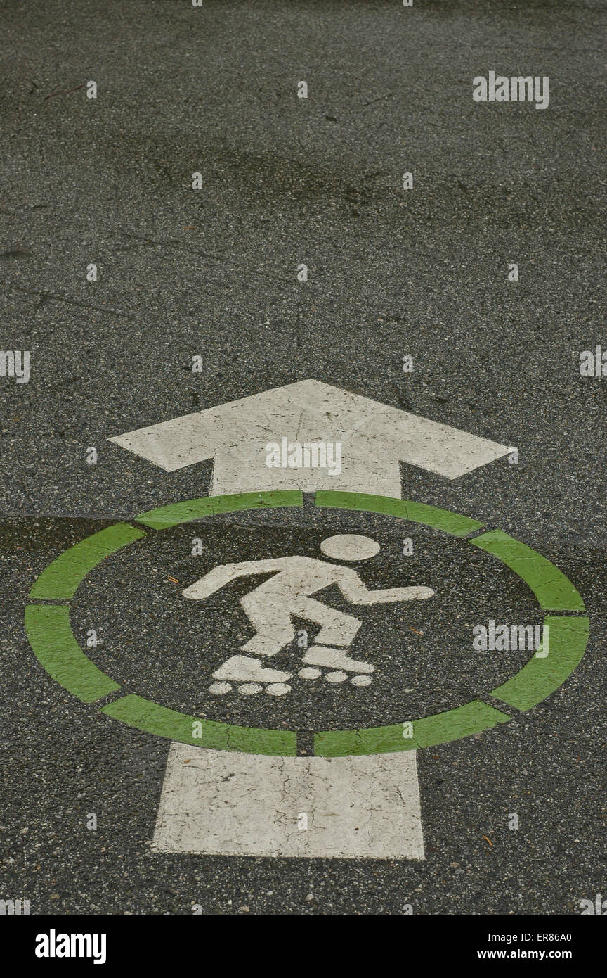 skate way road symbol Stock Photo - Alamy