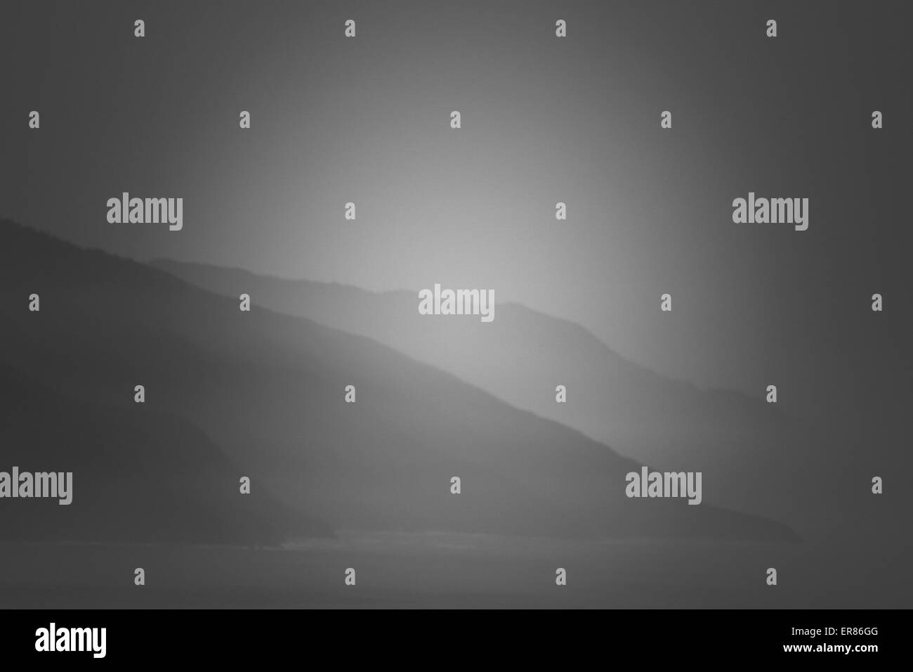 Mountains and the sea hi-res stock photography and images - Alamy