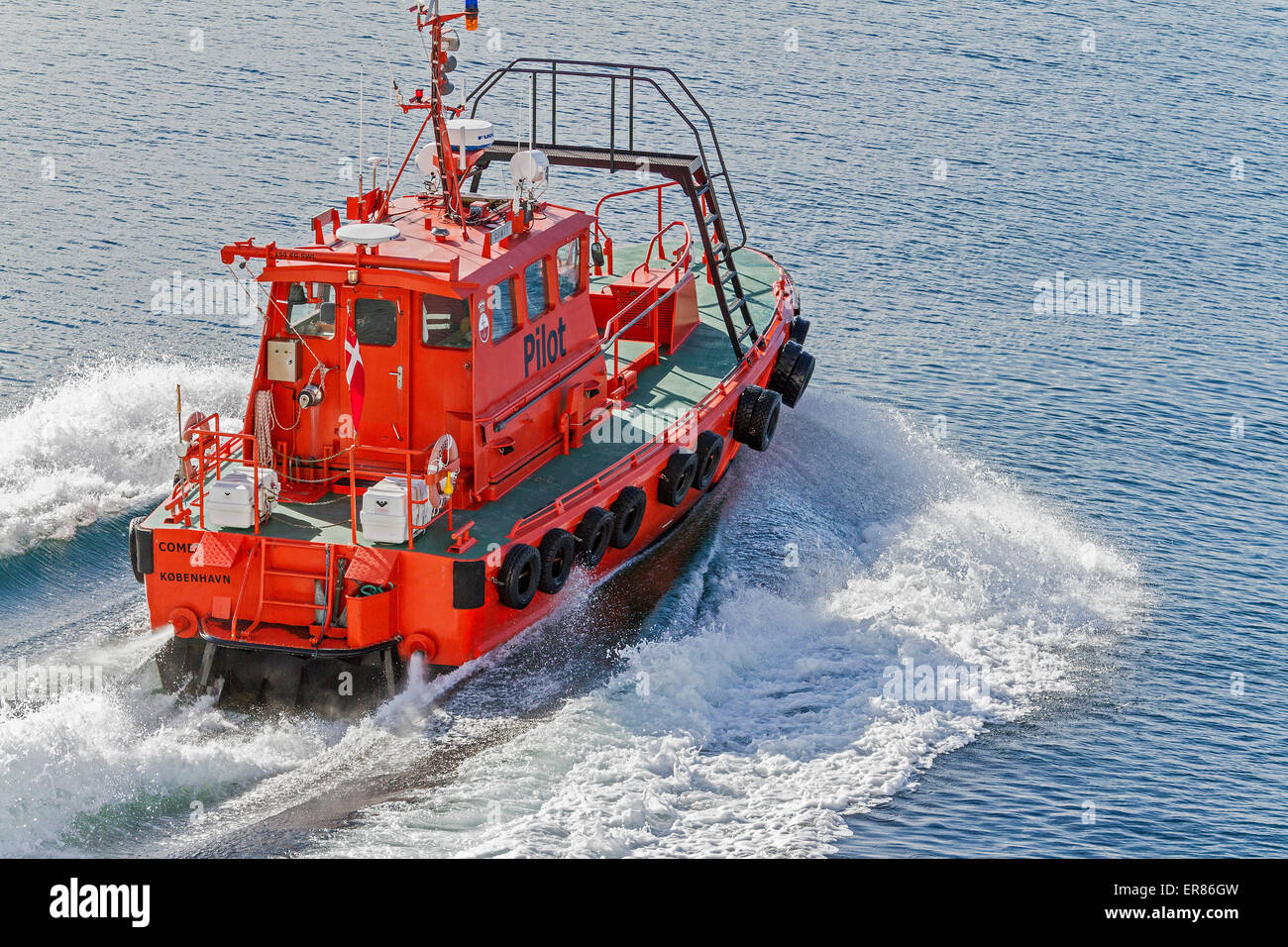 Harbour pilot boat hi-res stock photography and images - Alamy