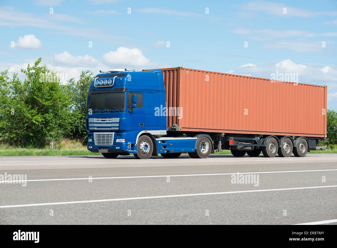 Line haul truck hi-res stock photography and images - Alamy
