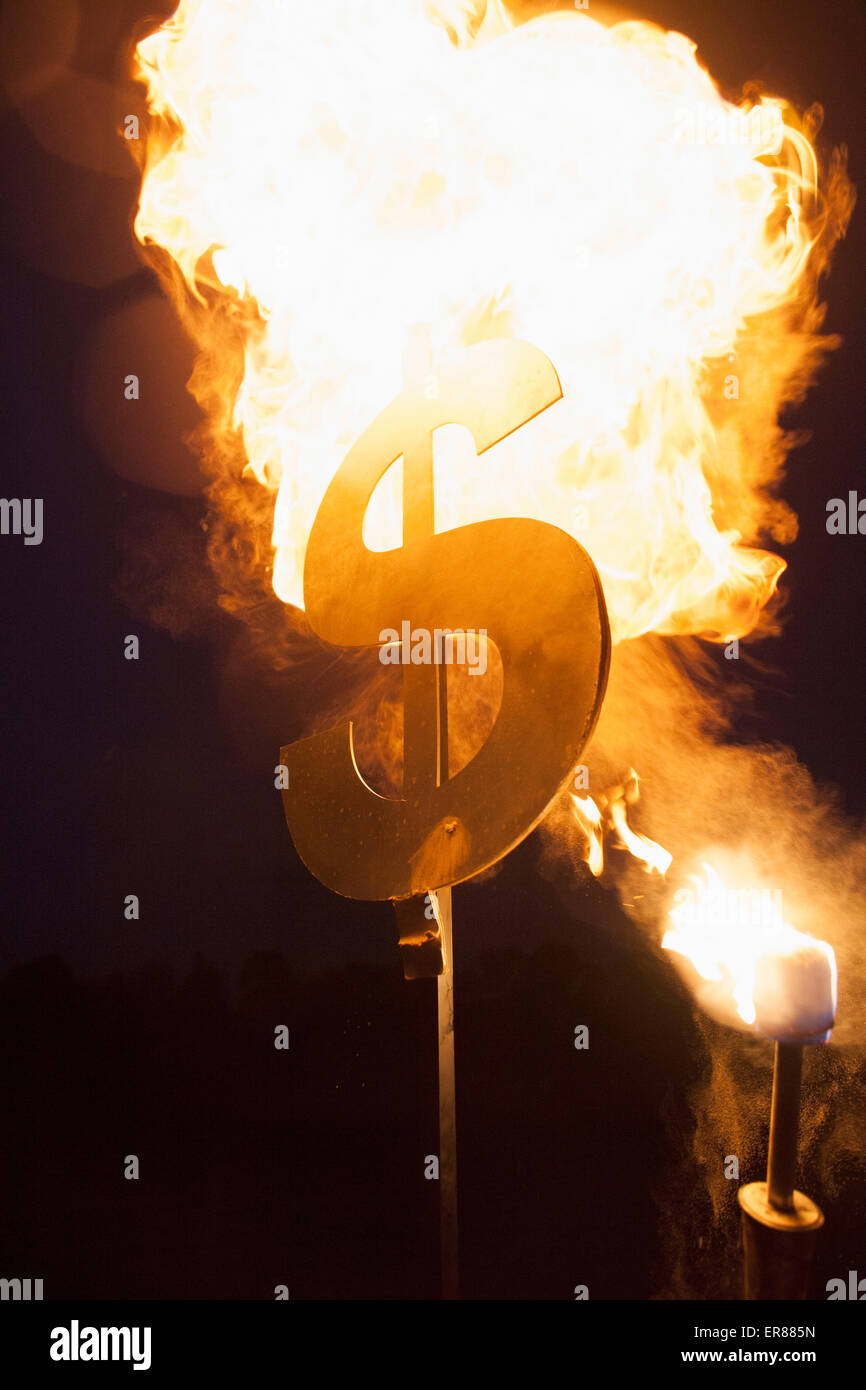 Us currency dollar sign on hi-res stock photography and images - Alamy