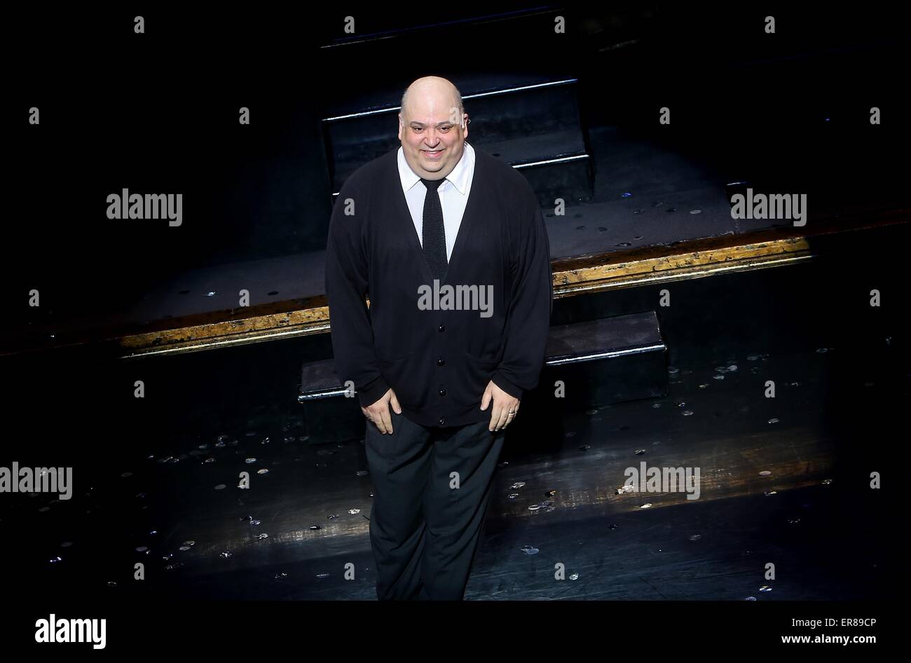 'Chicago' becomes the second longest Broadway show in history, at the ...