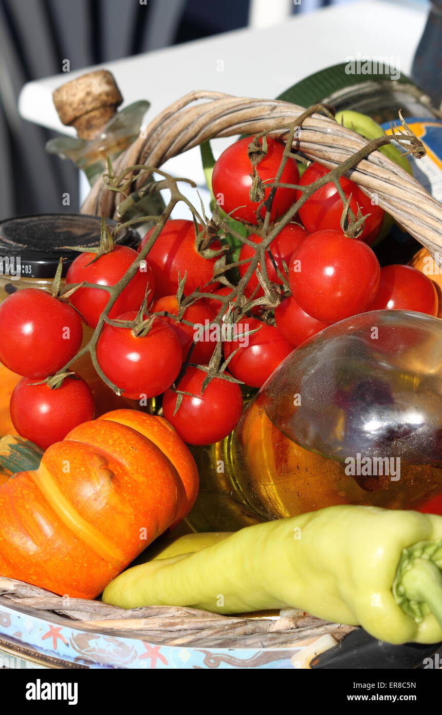 Italian deli display hi-res stock photography and images - Alamy