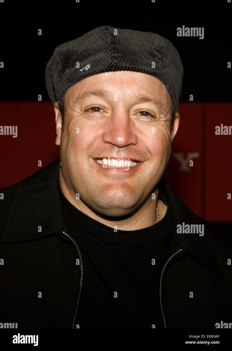 Kevin James attends the 2006 Sony Global Partners Conference Gala ...