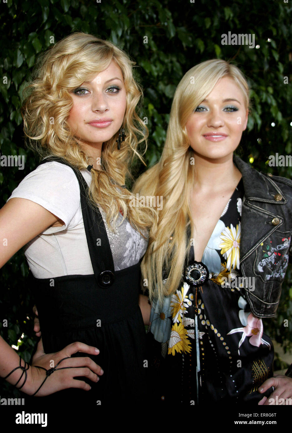 AJ and Aly attend the Bogart Backstage 2006 Children's Choice Awards ...