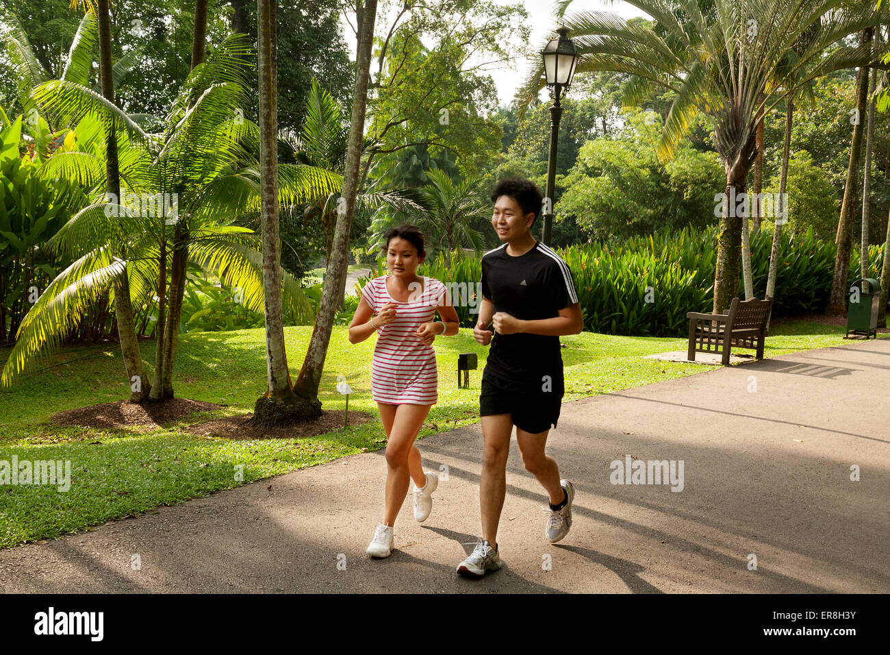 Singapore botanic gardens exercise hi-res stock photography and images ...