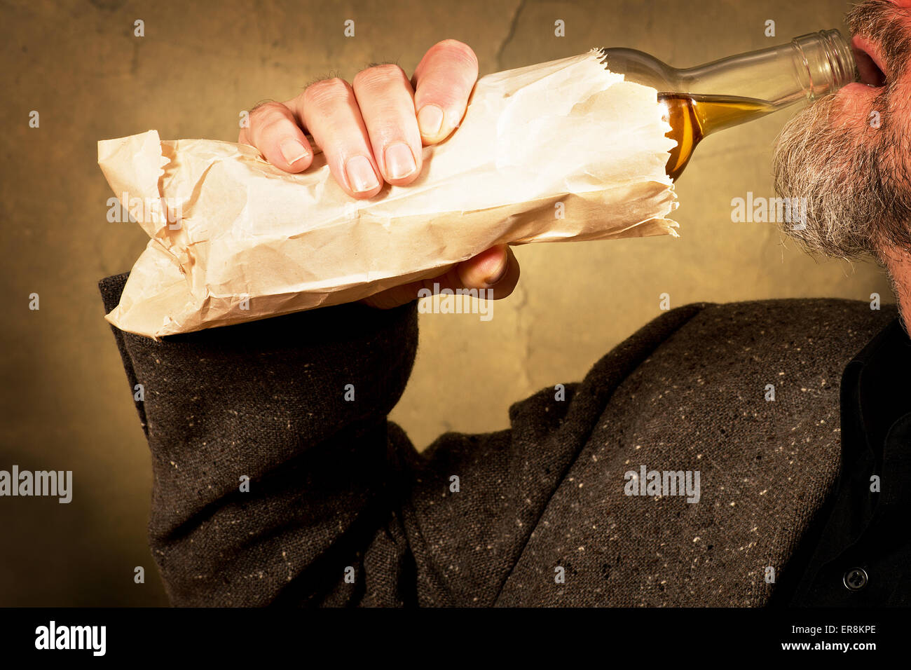Alcohol brown paper bag hi-res stock photography and images - Alamy