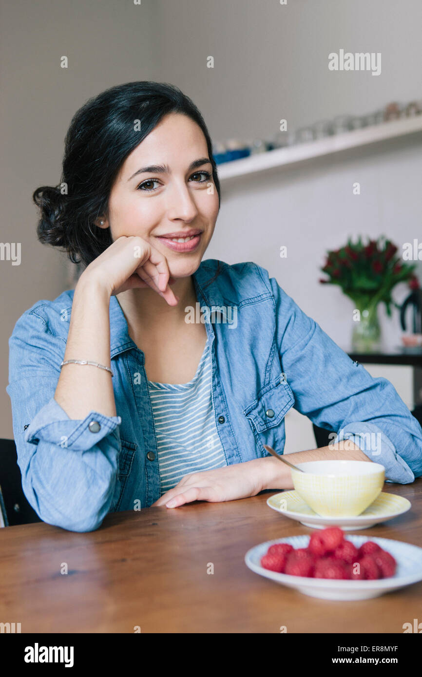 Woman happy in kitchen hi-res stock photography and images - Alamy