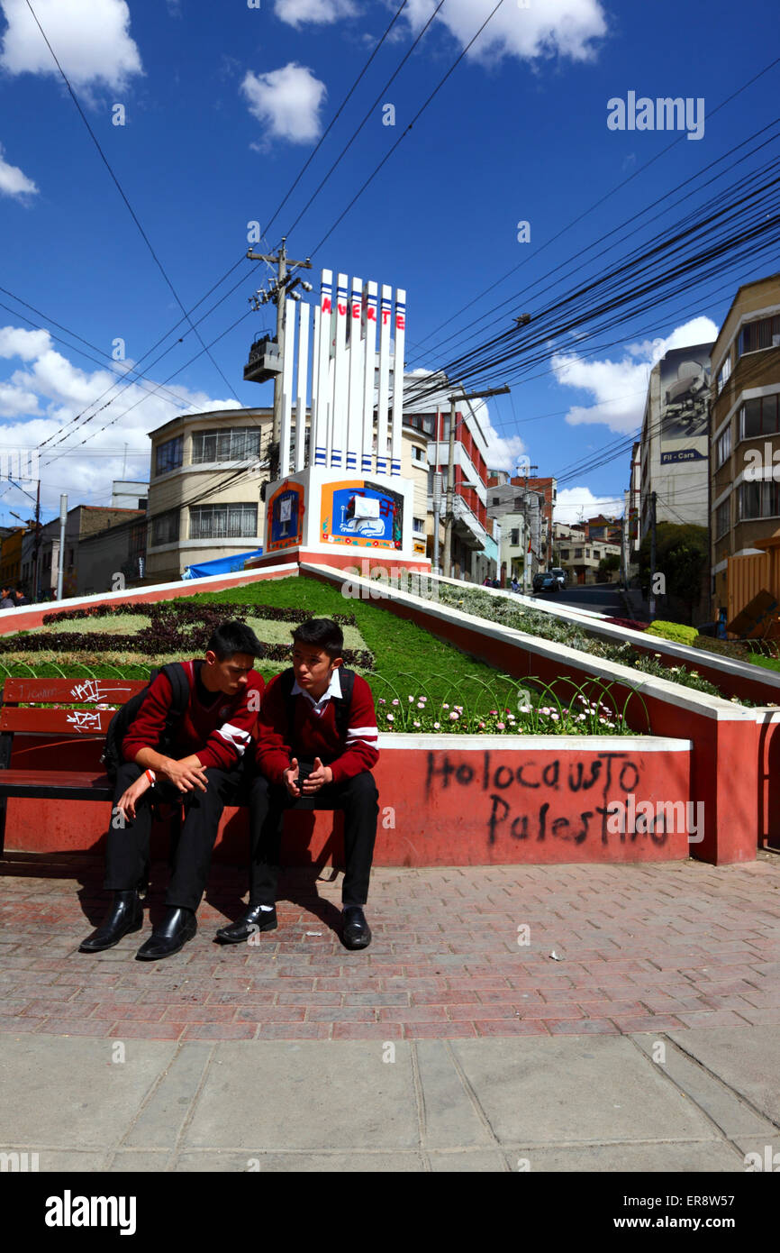 Graffiti grafitti park bench hi-res stock photography and images - Alamy