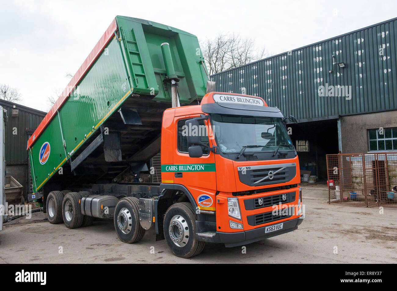 Bulk load hi-res stock photography and images - Alamy