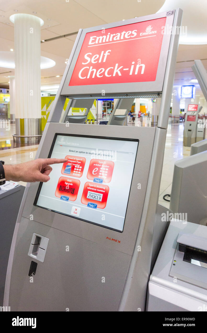 Checkin hi-res stock photography and images - Alamy