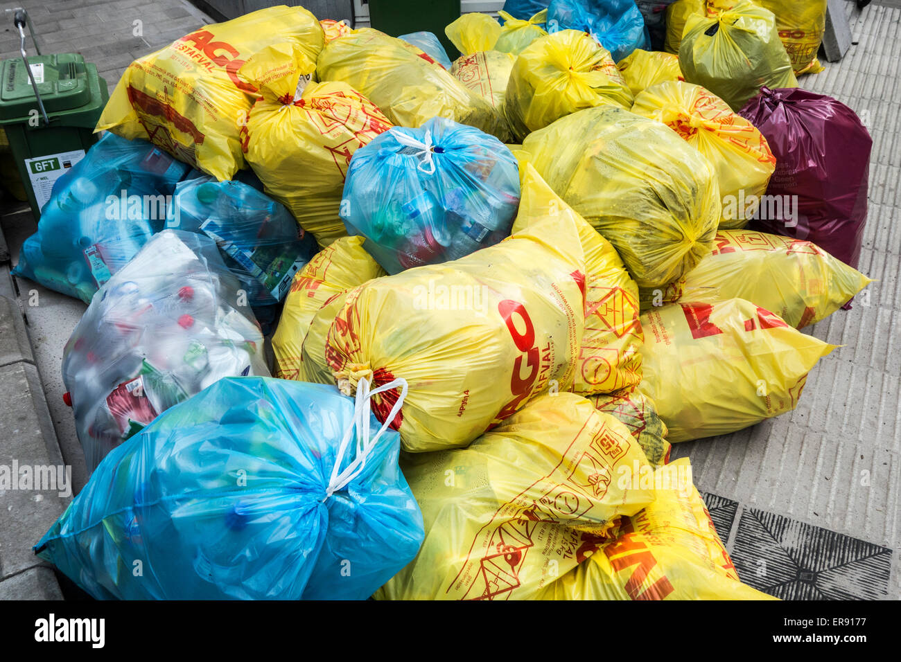 Household waste bags hi-res stock photography and images - Alamy