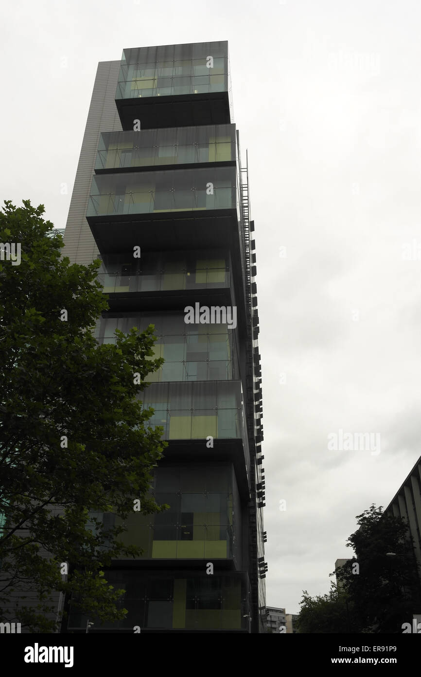 Grey sky portrait, from Gartside Street, cantilevered overhangs, sun ...