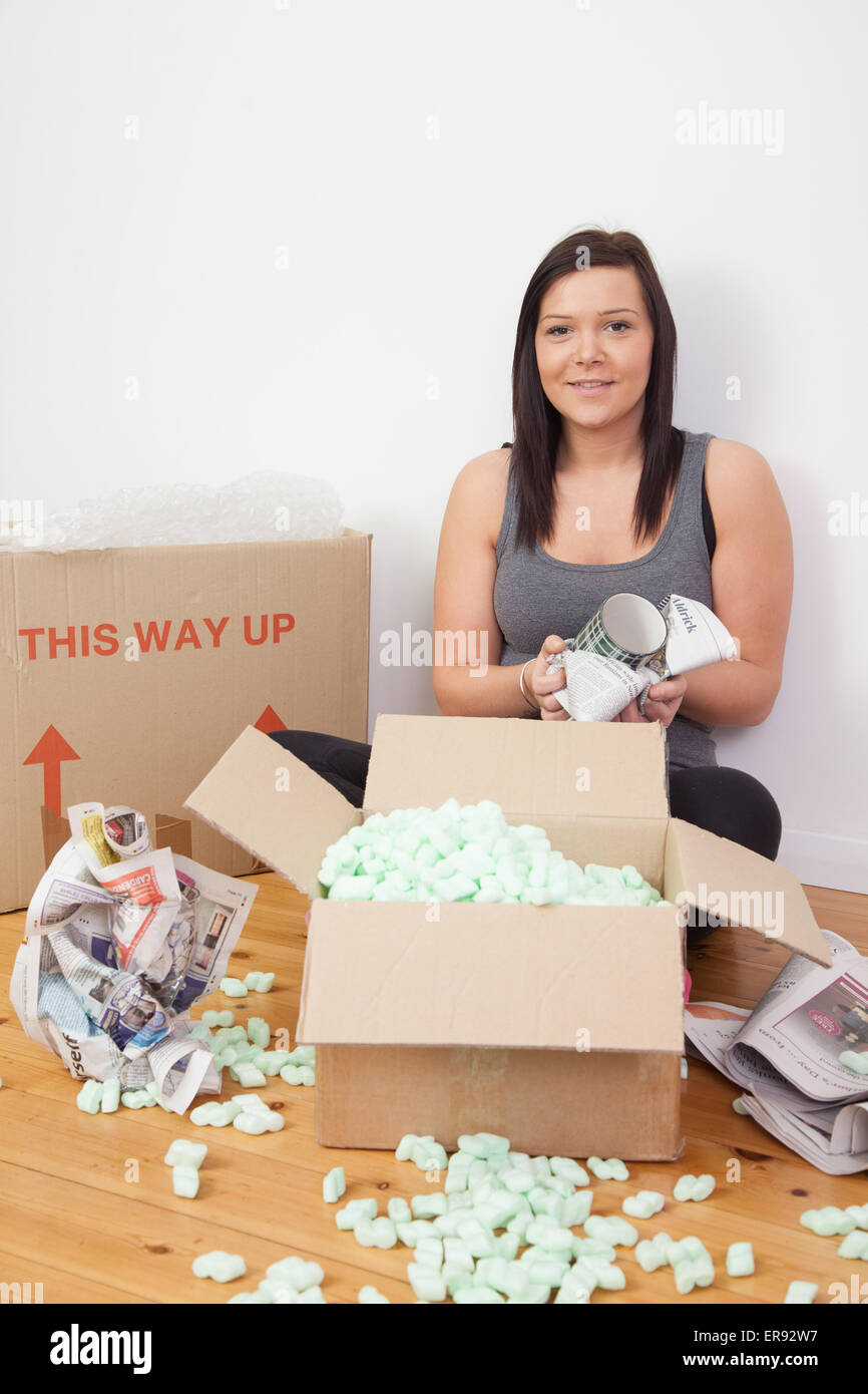 Packing cardboard hi-res stock photography and images - Alamy