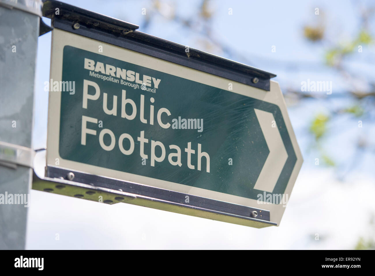 Barnsley public footpath hi-res stock photography and images - Alamy
