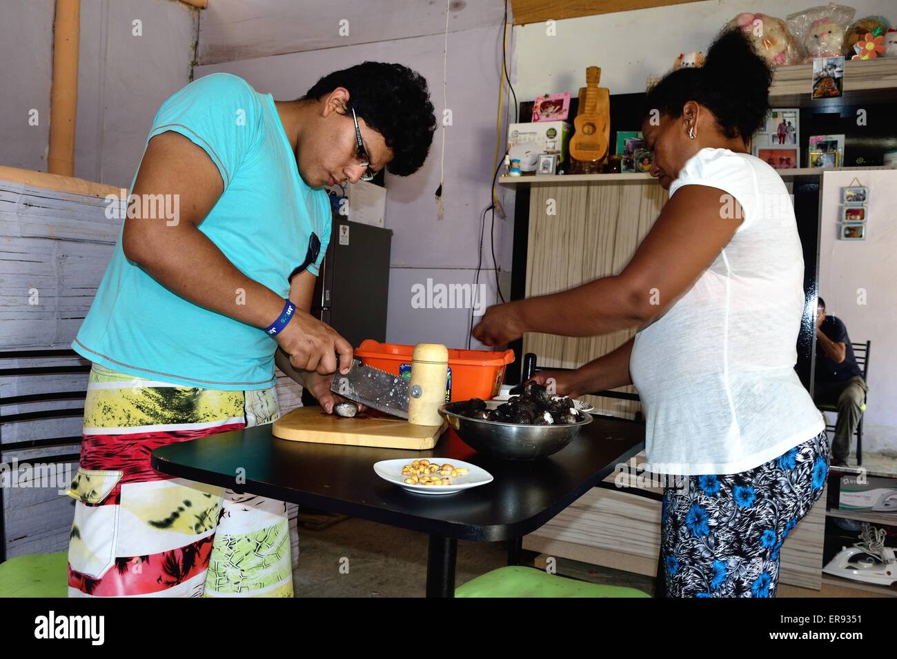 Cooking ceviche in department tumbes hi-res stock photography and ...