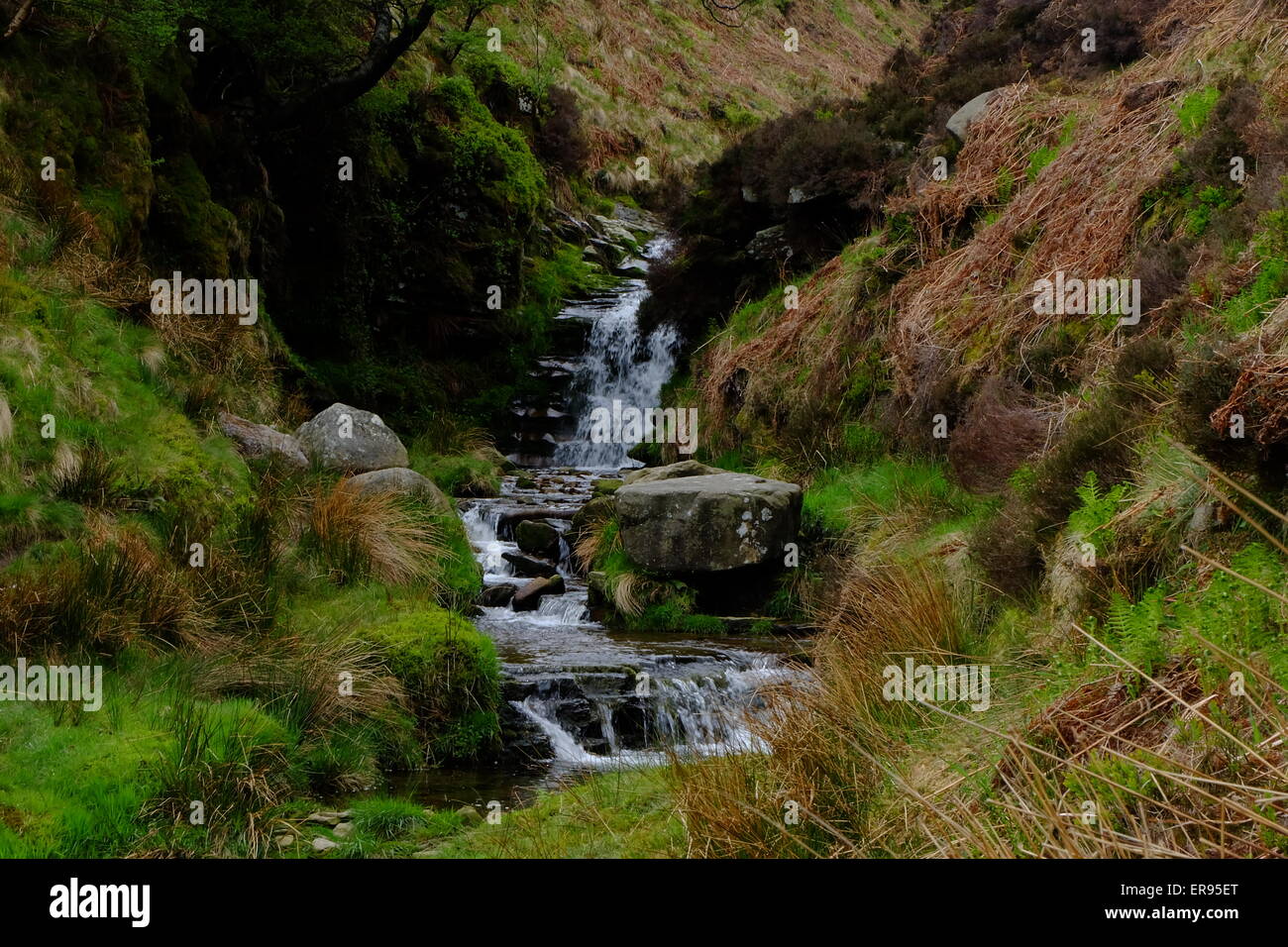 Edale peak district bridge hi-res stock photography and images - Alamy